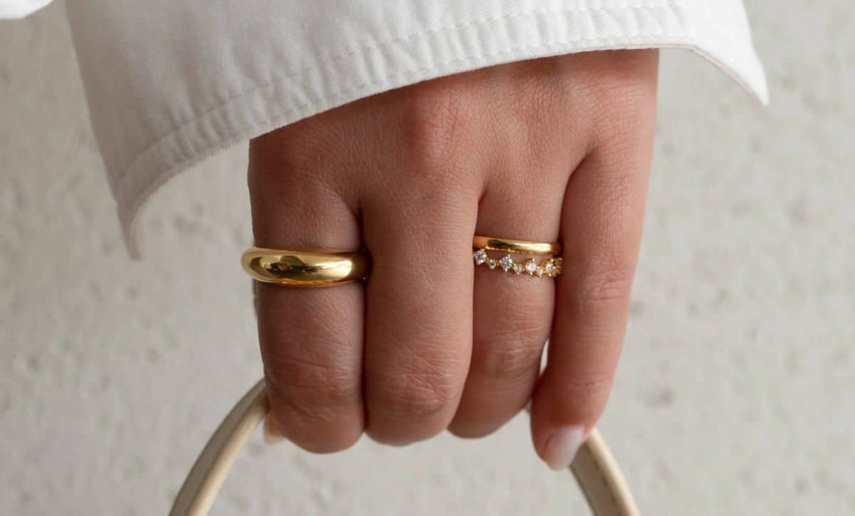The 9 Best Waterproof Gold Jewelry Brands (Tarnish Free)